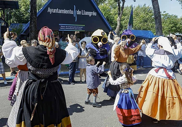 Kira priegato nude the provider impressed me tremendously