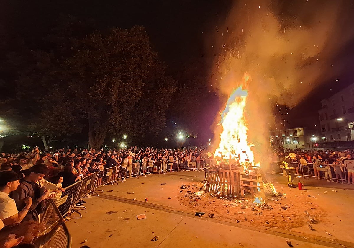 Así será la noche de San Juan en Avilés: hogueras, música en directo y ...