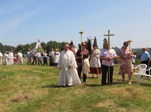 Granderroble honra a la Virgen de las Nieves | El Comercio: Diario de ...