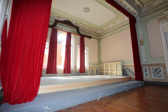 Llanes estrena hoy un nuevo espacio escénico en El Casino | El Comercio ...