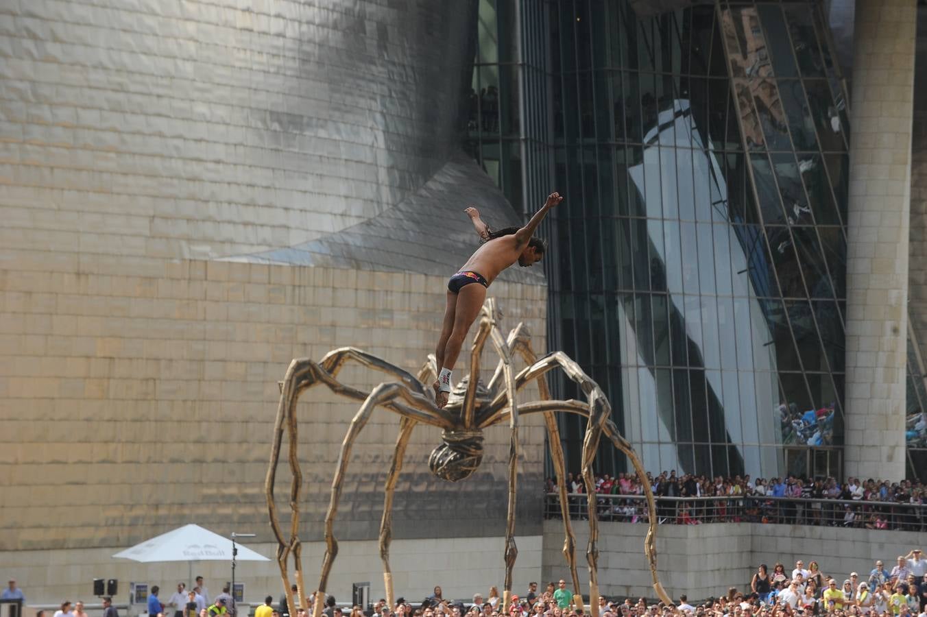 Lobue se corona en un Bilbao entregado | El Correo