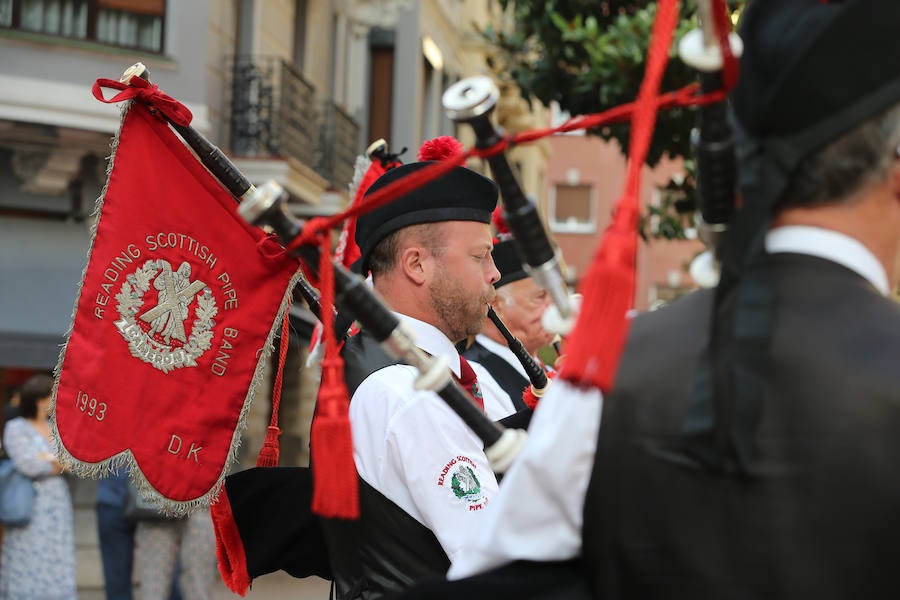 Los gaiteros escoceses dan la bienvenida al festival de Folk de Getxo ...