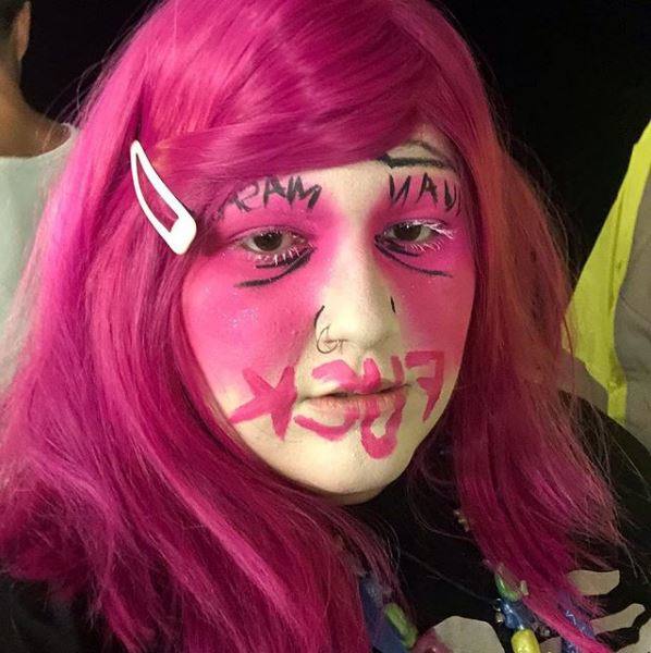Fotos: Por sus looks pringados y surrealistas conocerás a esta ...