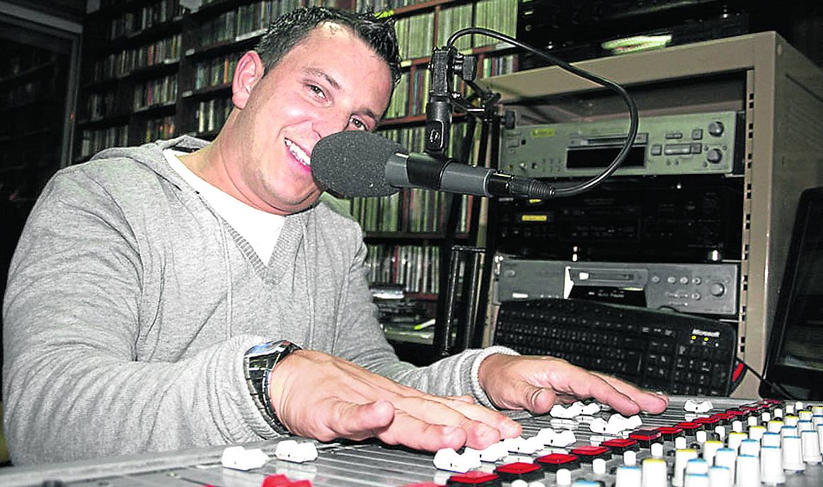 Mario Blanco, a por 85 horas de radio desde Vitoria | El Correo