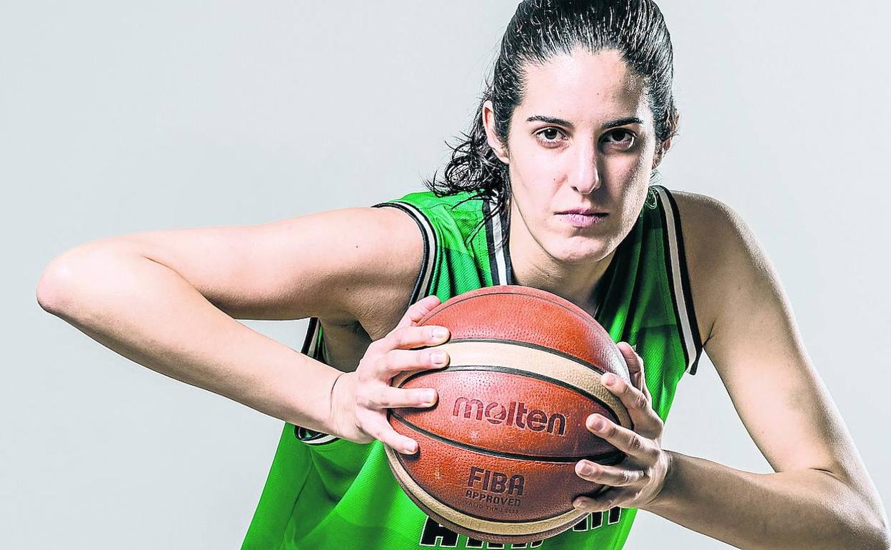 Laura Pardo: «Ser capitana es un orgullo muy grande» | El Correo