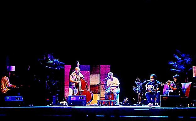 La conexión mediterránea de Juanito Makandé y Ultramar | El Correo