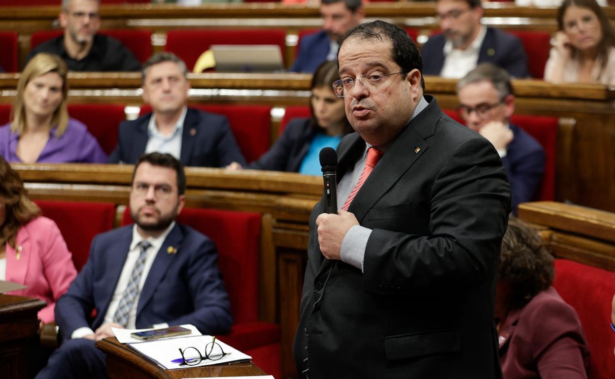 La oposición pide el cese o la reprobación del consejero catalán de ...