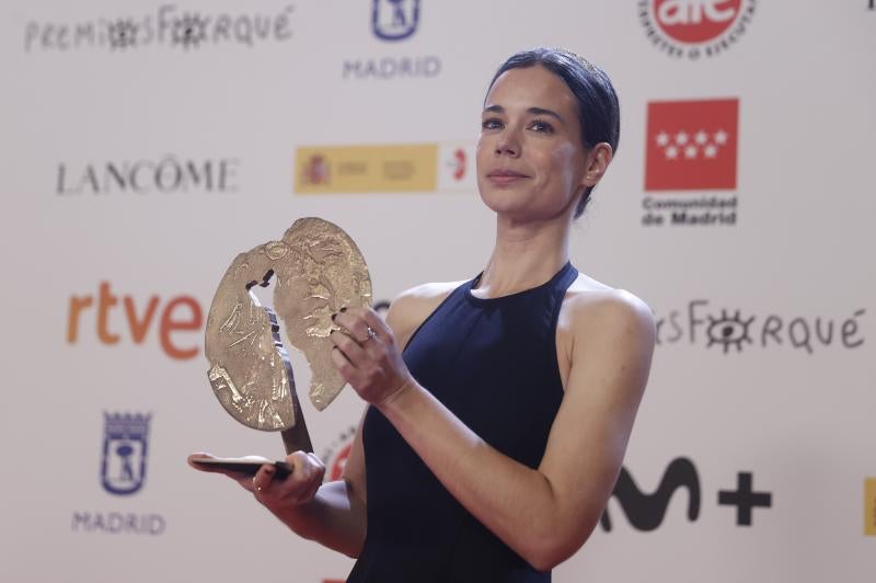 'Cuerdas', la historia de un coro de mujeres de Bizkaia, y Laia Costa ...