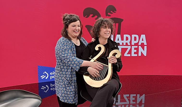 'Harpa jotzen' umorezko podcast berria EITBPodkastera heltzear da | El ...