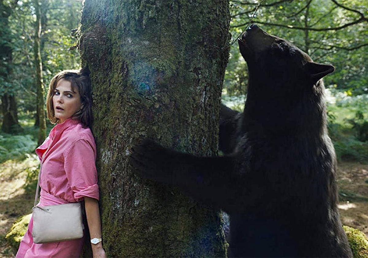 Begoña del Teso: Crítica de 'Oso vicioso' (2023): Farlopa mejor que ...