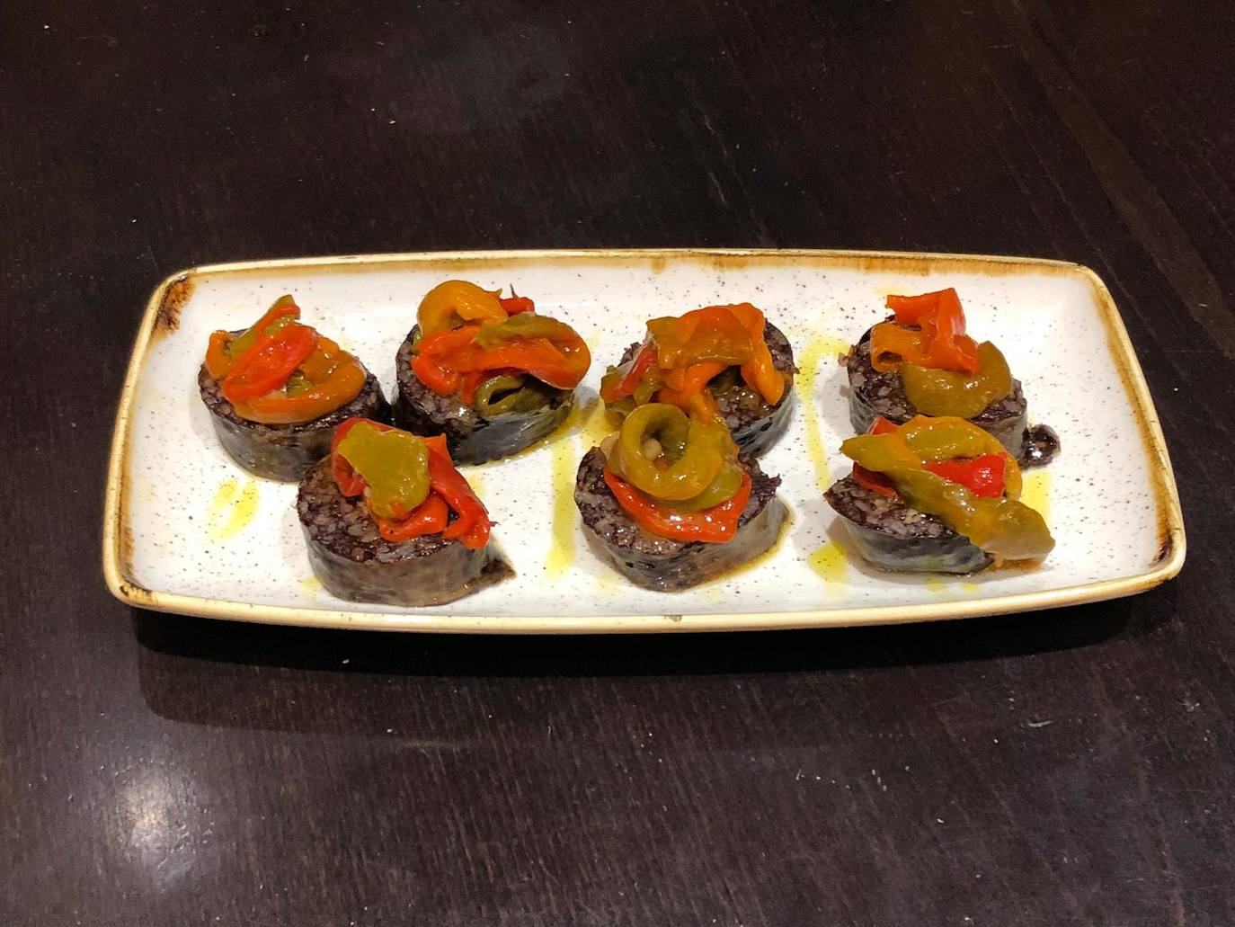 Morcilla y huevo relleno con solera en Sestao | El Correo