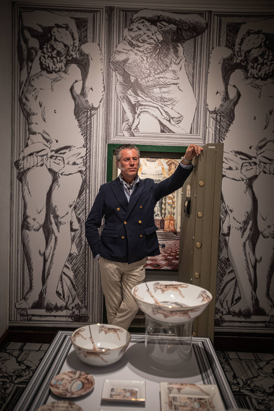 Goitia, el pintor de las jirafas y desnudos masculinos, abre la tienda ...