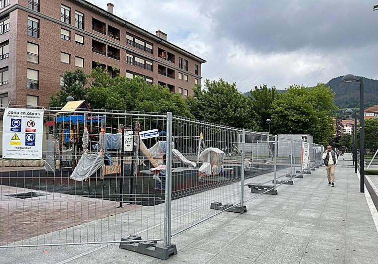 Llodio inicia las obras de la cubierta del parque infantil en Aldai ...