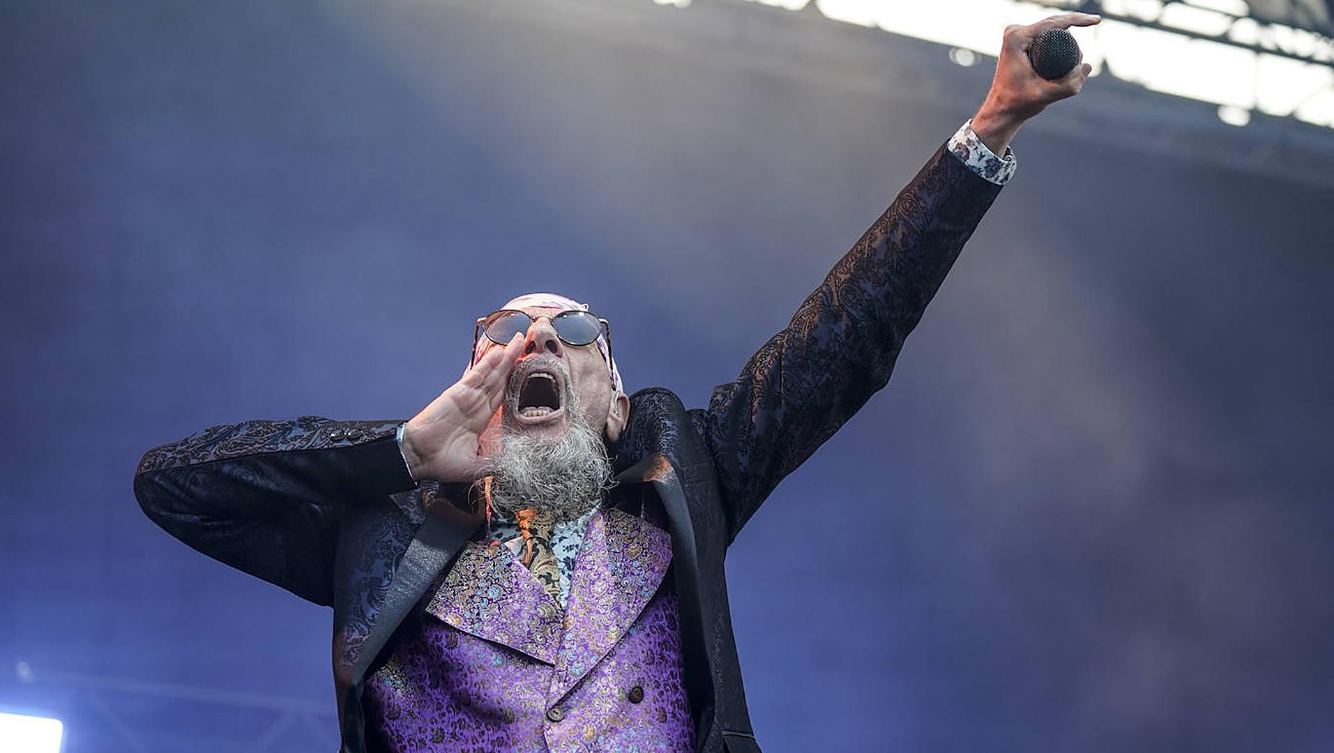 El Drogas, una lección de rock urbano para azuzar la nostalgia | El Correo