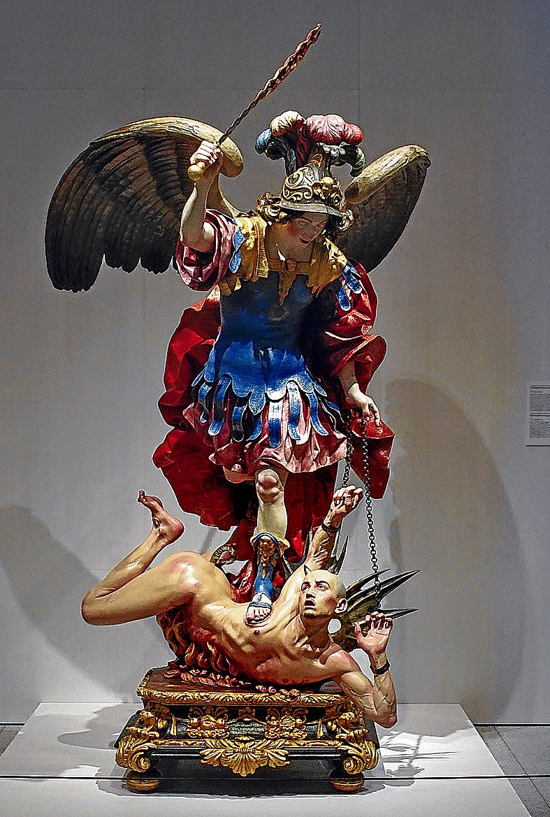 Un recorrido por el nuevo museo de Madrid que reúne 500 años de tesoros ...