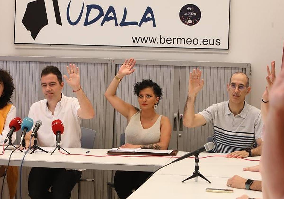 Admitida la renuncia al cargo del exalcalde de Bermeo tras dar positivo ...