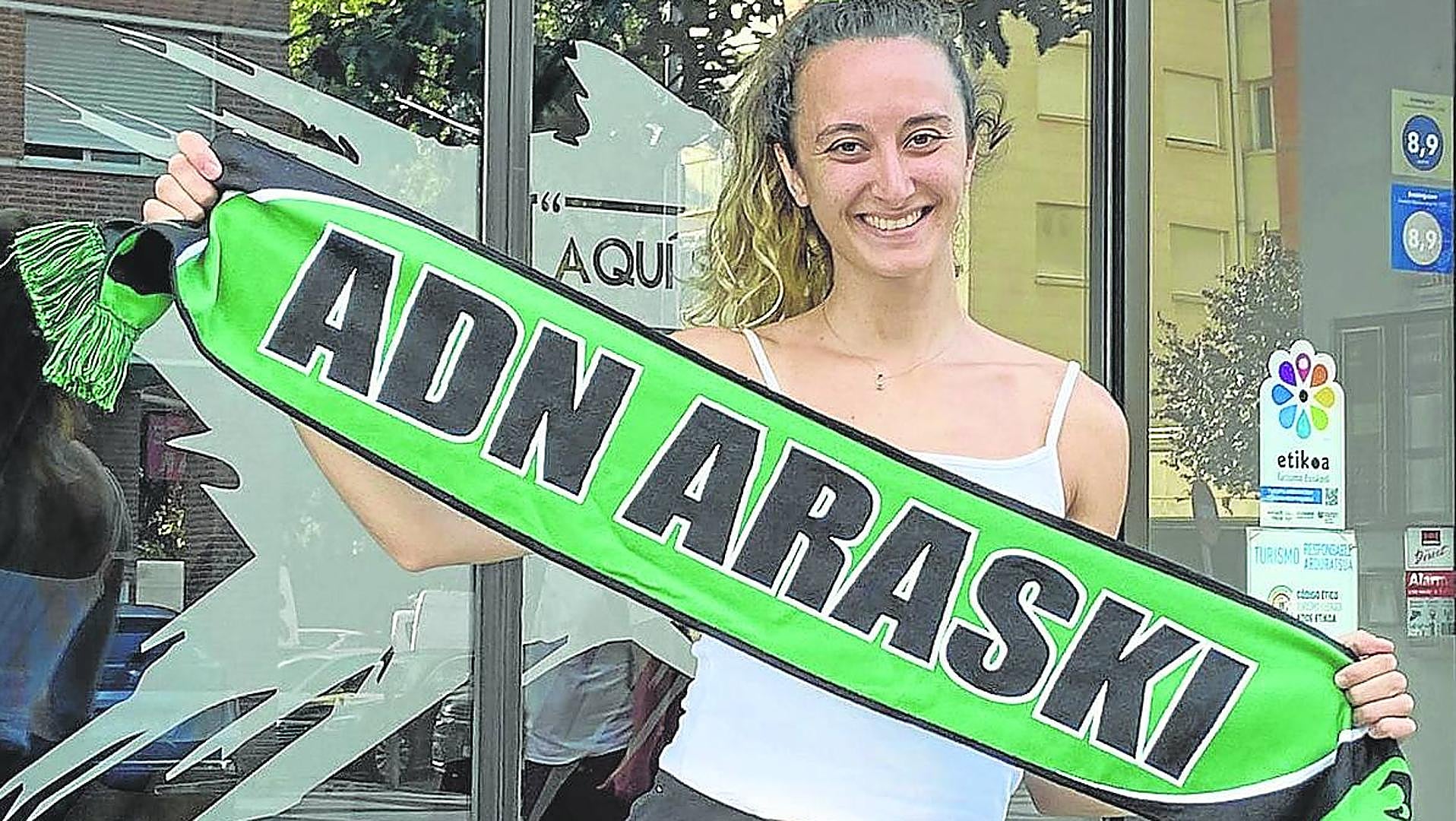 Marta Hermida: «Me motiva que el Araski es un club grande que luchará ...