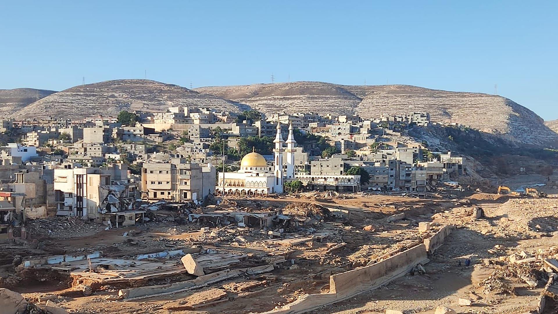 Los bomberos alaveses dan por terminada su misión en la catástrofe de ...