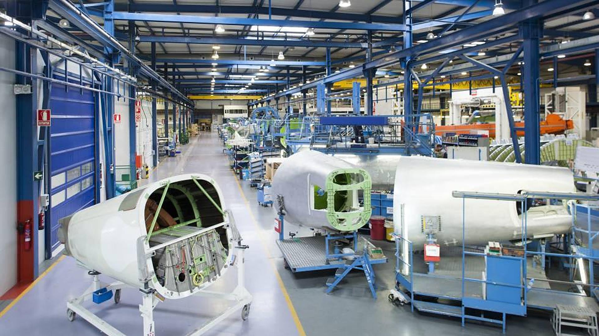 Aernnova anuncia el cierre de su factoría de Sevilla | El Correo