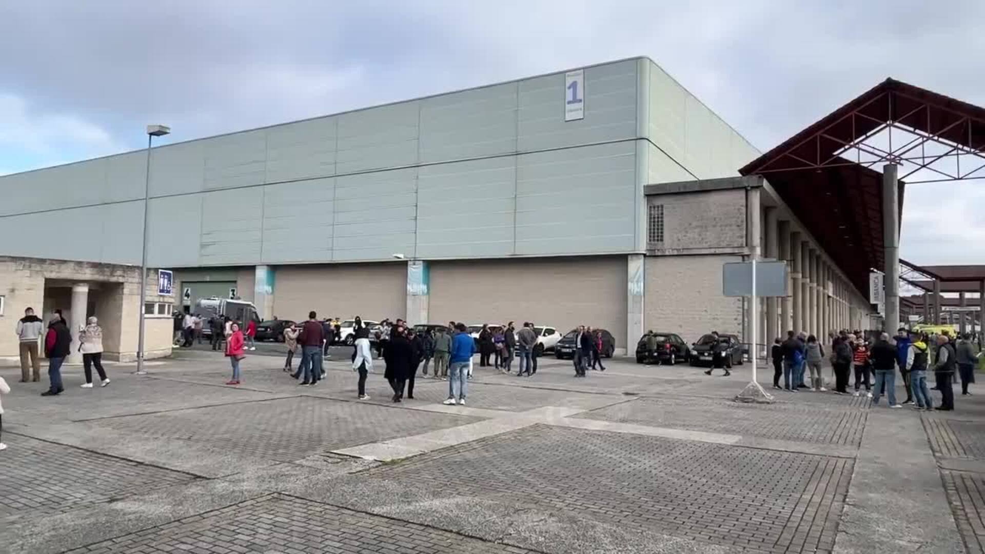 Más de 5.000 personas se examinan en Silleda para acceder a 7.757 puestos fijos de Correos | El ...