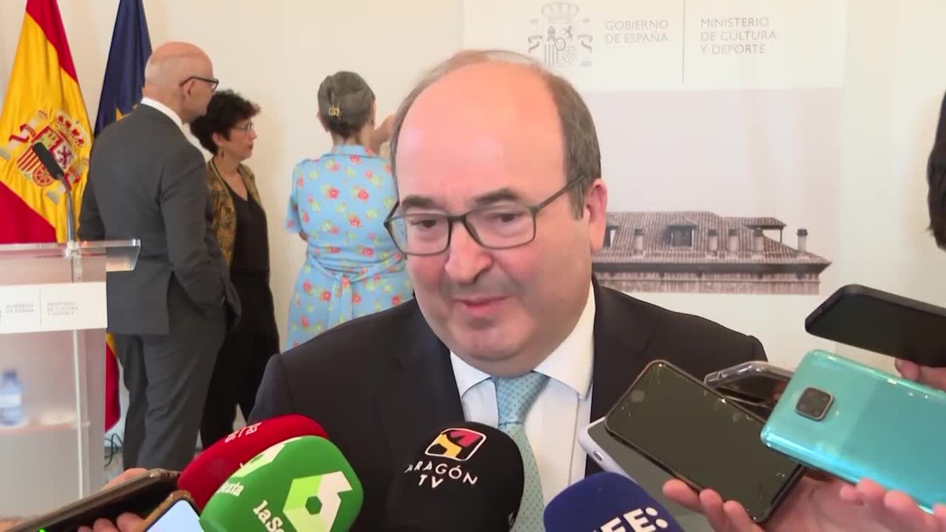 La Cruz de Alfonso X el Sabio reconoce a Saura por su "fecunda ...