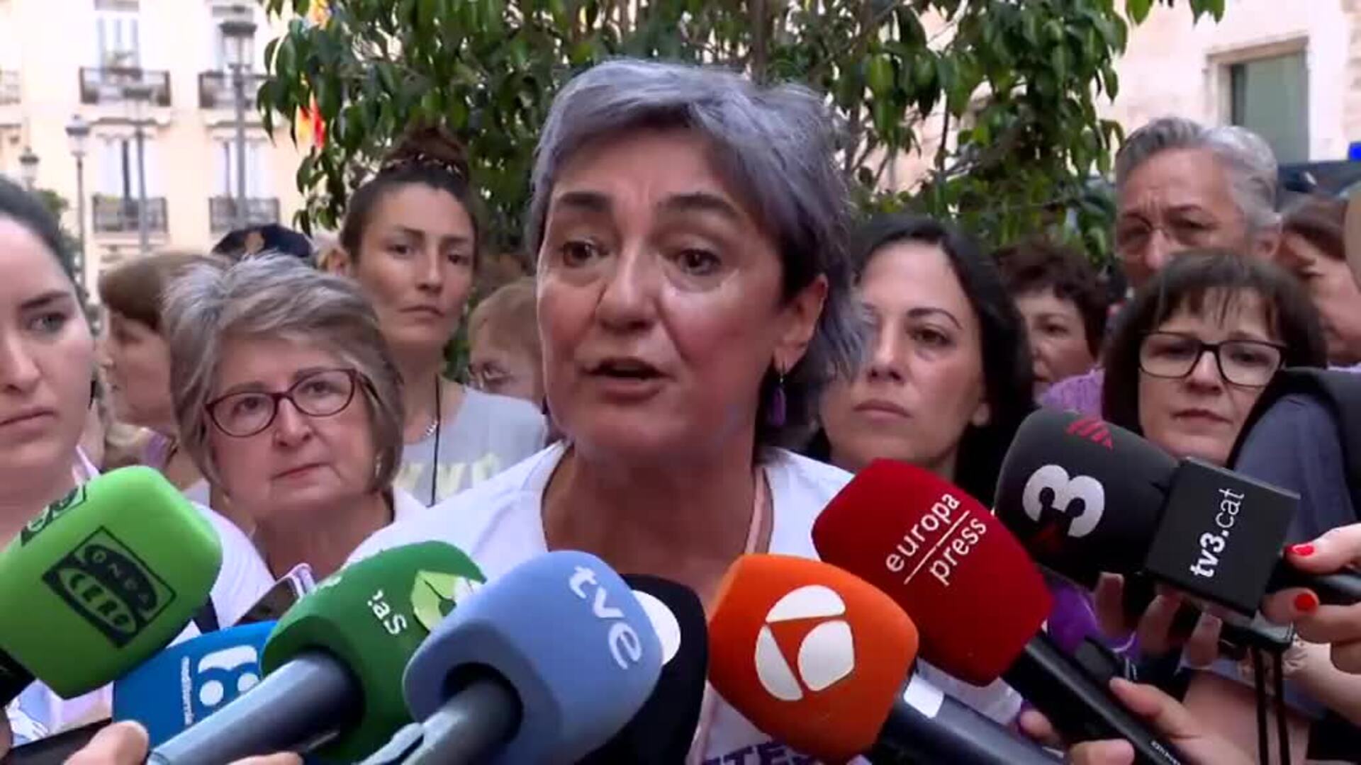 Feminismo en pie de guerra en las calles de Valencia por el pacto PP-Vox en Les Corts | El Correo