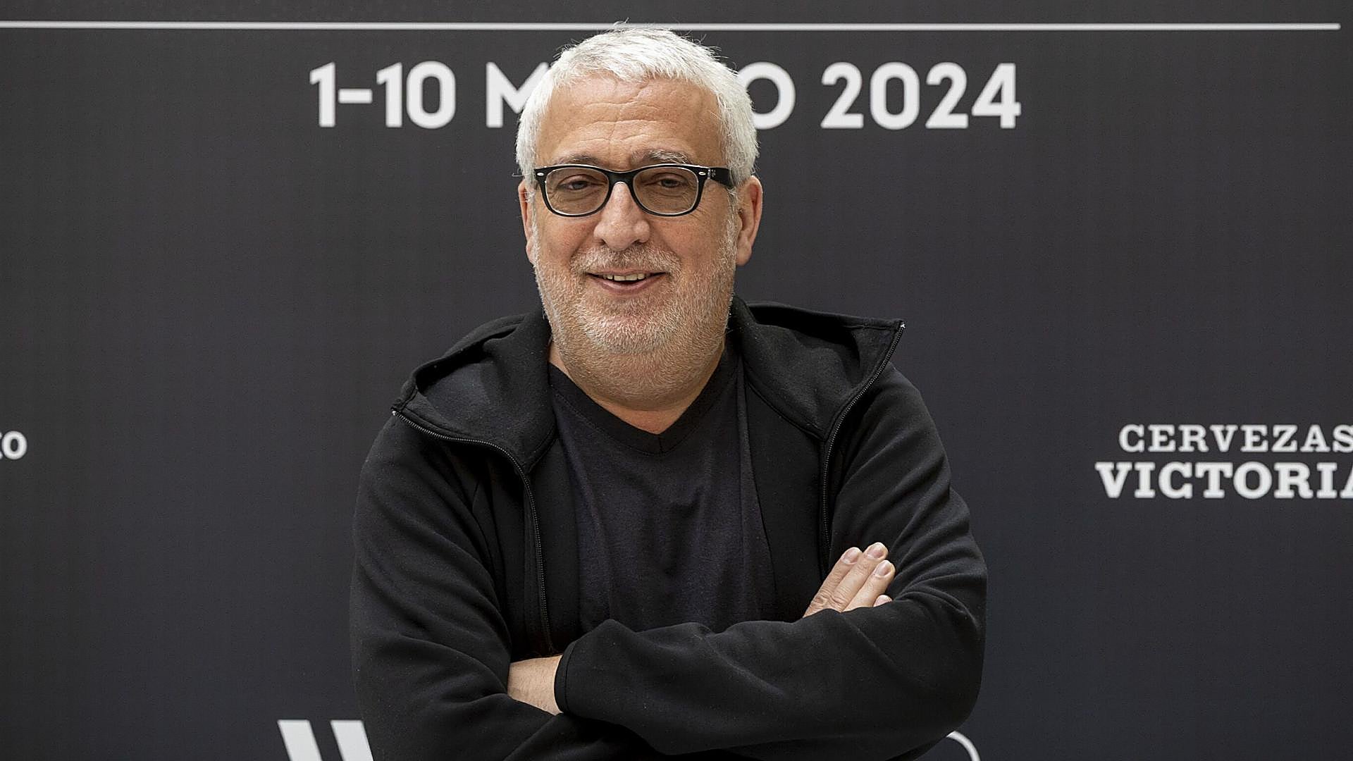 El vídeo de Leo Harlem animando a los jugadores del Baskauri, cantera ...