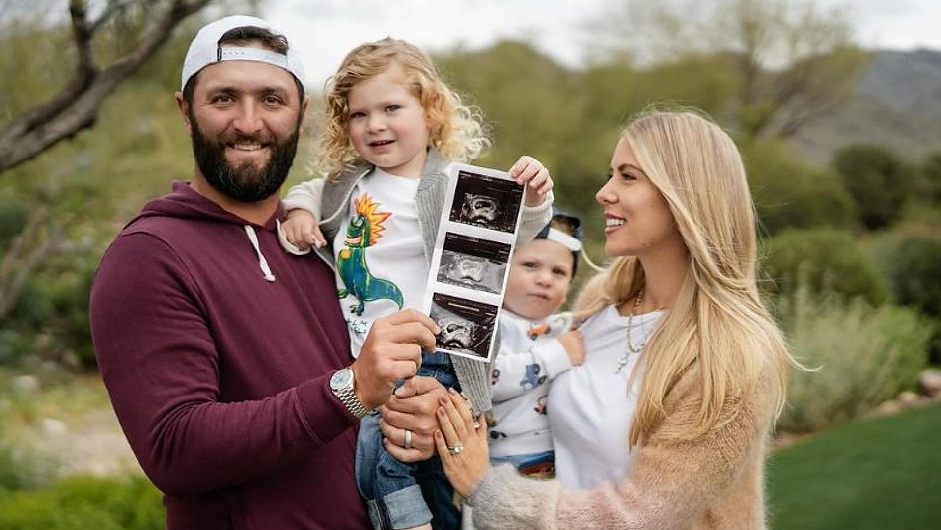 Jon Rahm anuncia que espera su tercer hijo | El Correo
