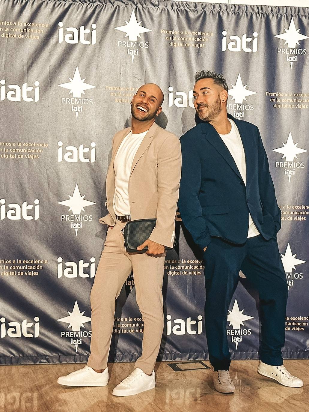 Andoni y Endika, la pareja bilbaína que se ha hecho conocida con sus ...