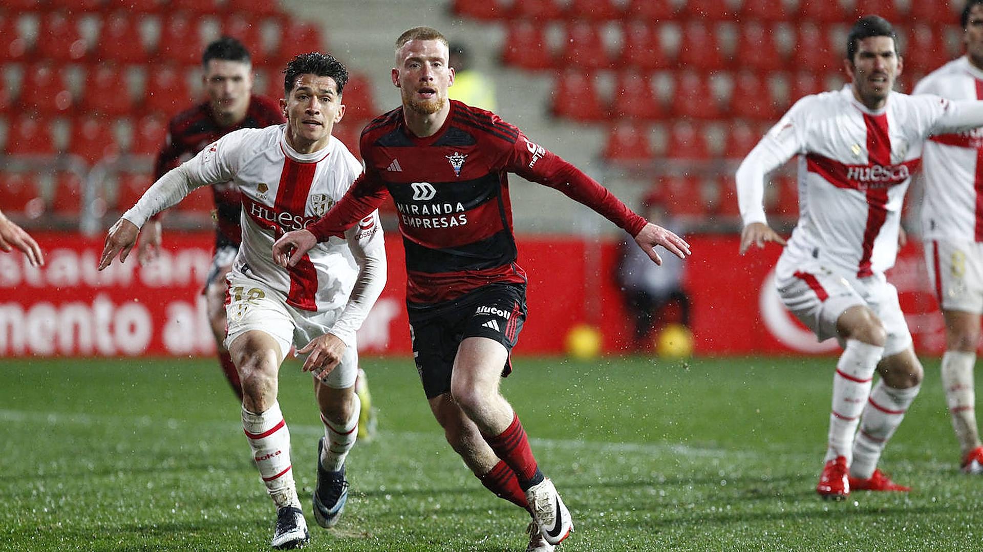 David Vicente se despide del Mirandés y Álvaro Sanz apunta al Racing de ...