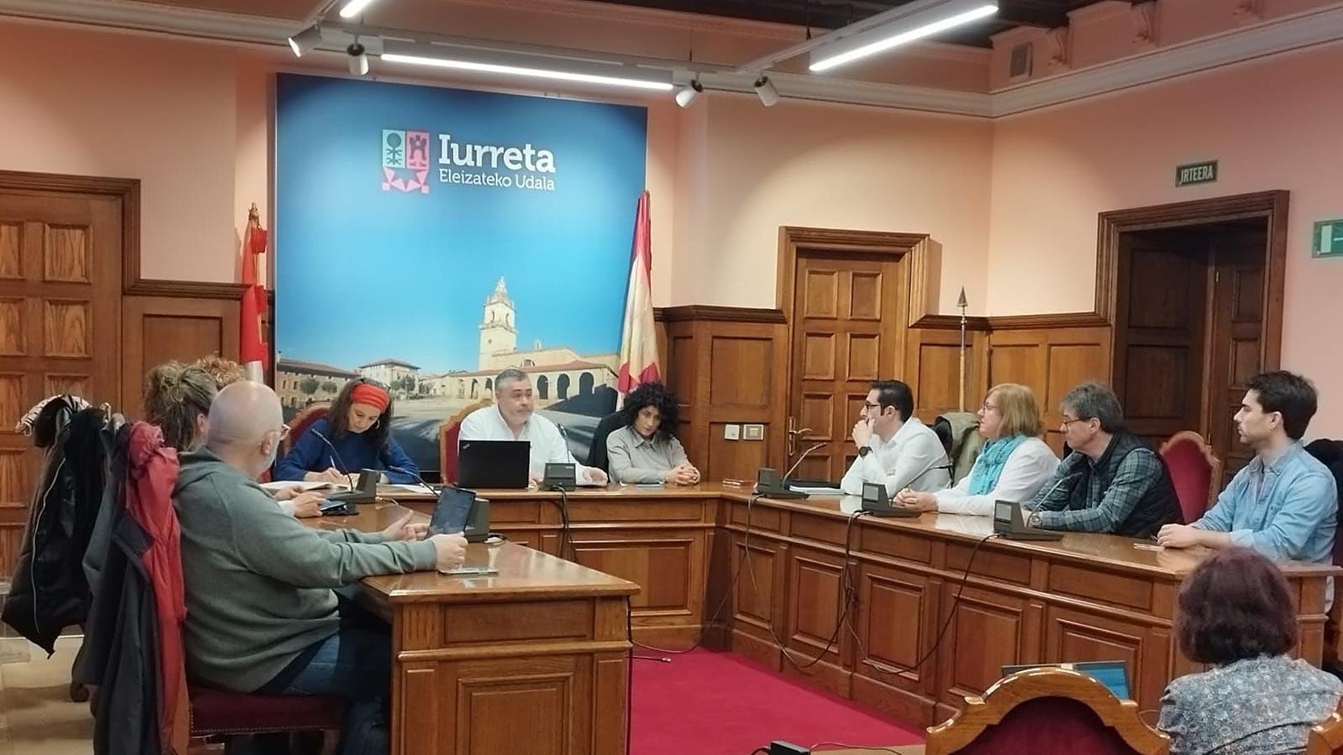 Iurreta incrementará un 2,5% la mayoría de tasas y precios públicos ...