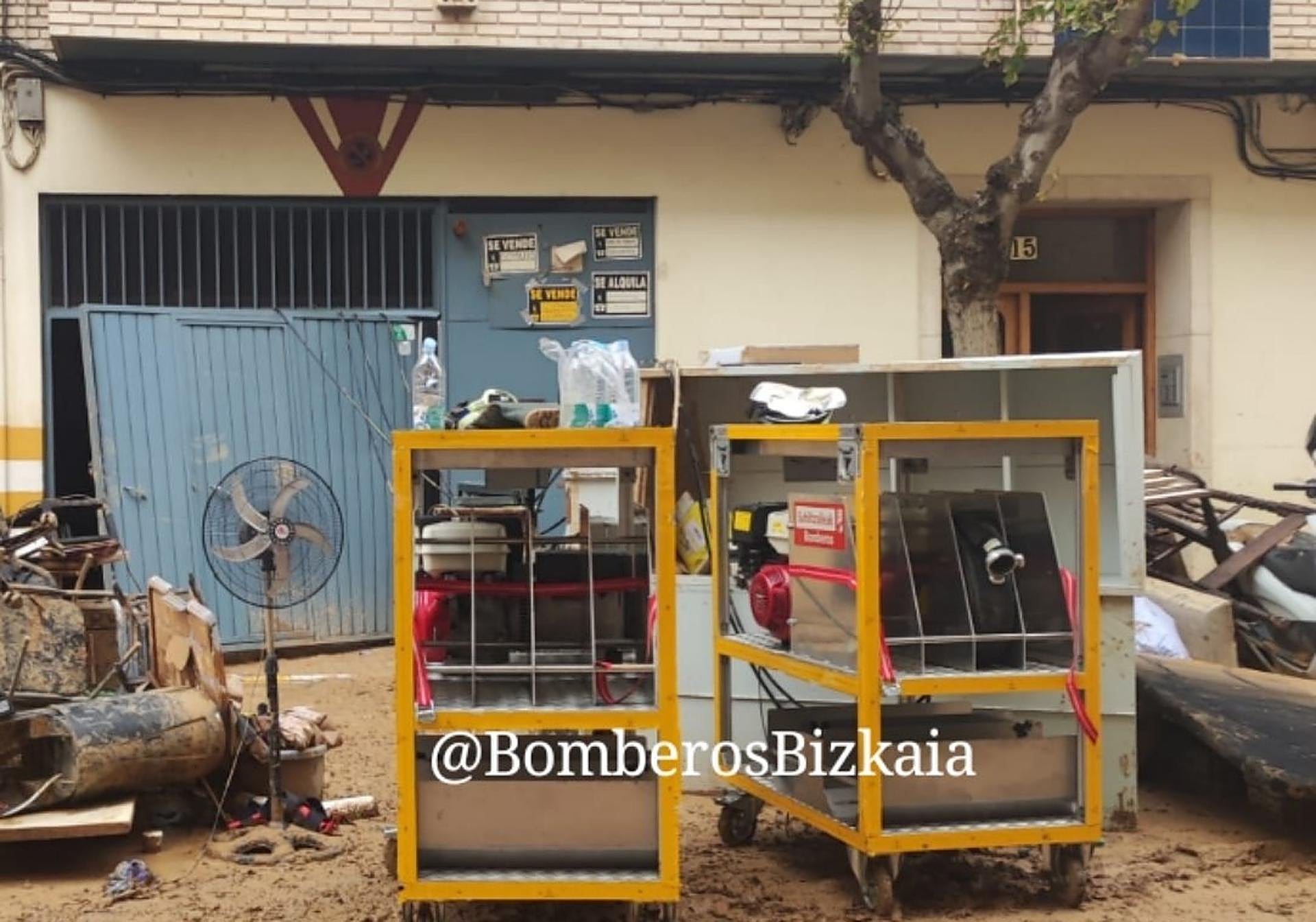 Los bomberos de Bizkaia subrayan la magnitud del desastre | El Correo