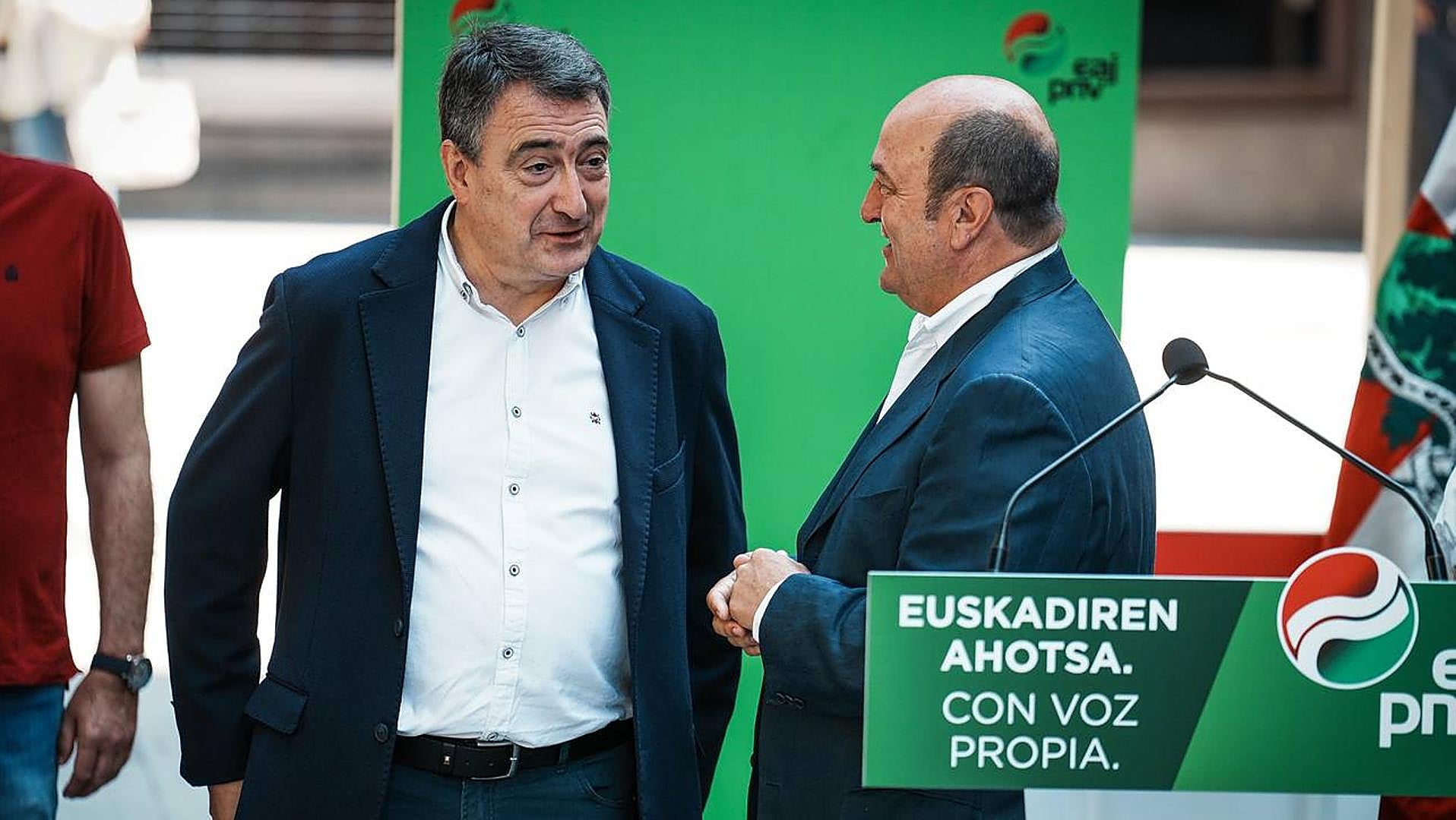 Alberto Ayala: El adiós, el recado y las incógnitas | El Correo