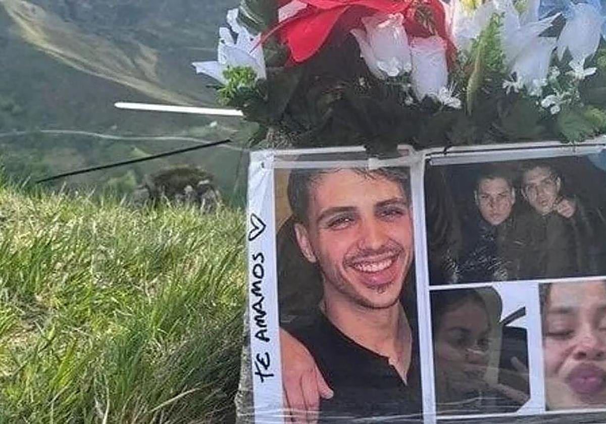 Los padres de uno de los cuatro jóvenes muertos en el puerto de Lunada ...