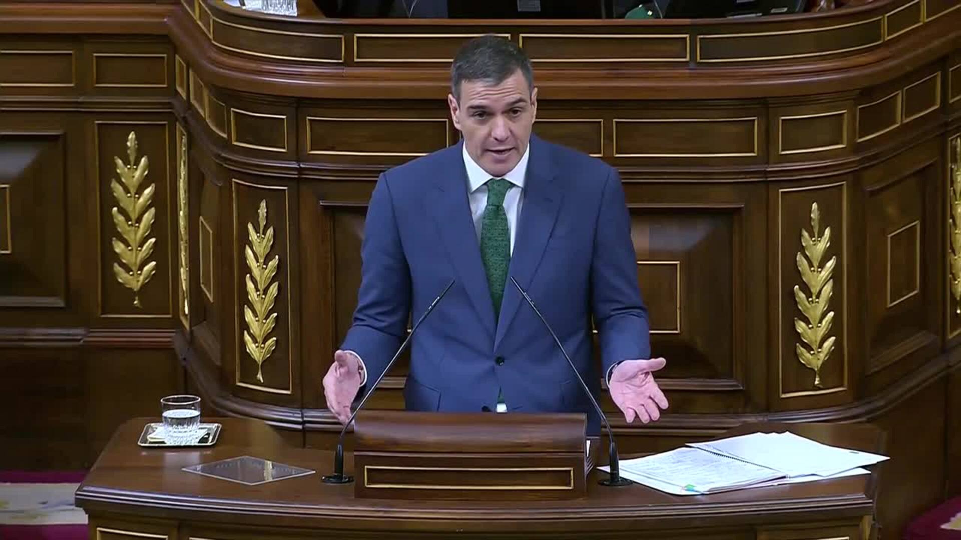 Sánchez llama "vendepatrias" a Abascal y le reclama que condene los ...