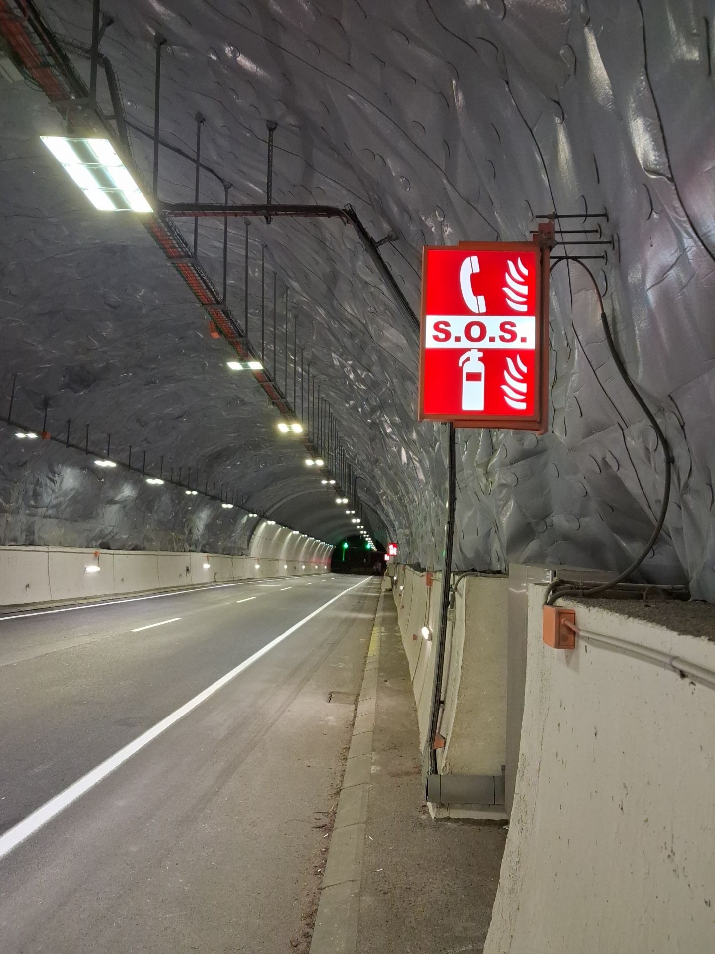 Culminan las obras en el túnel de Sodupe tras 15 meses de obras | El Correo