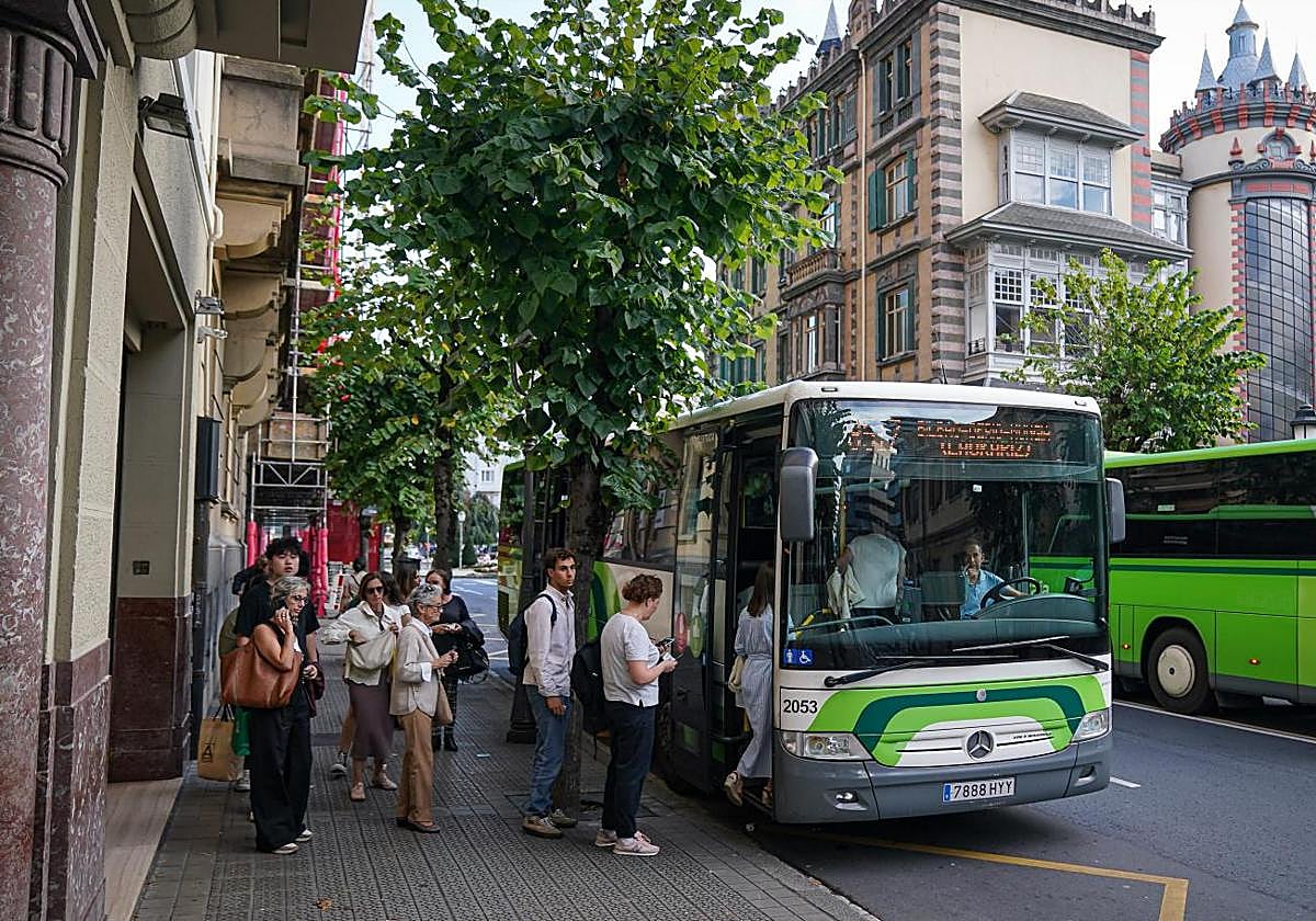 Iker Casanova y Raul Méndez: Bizkaia debe coger este autobús | El Correo