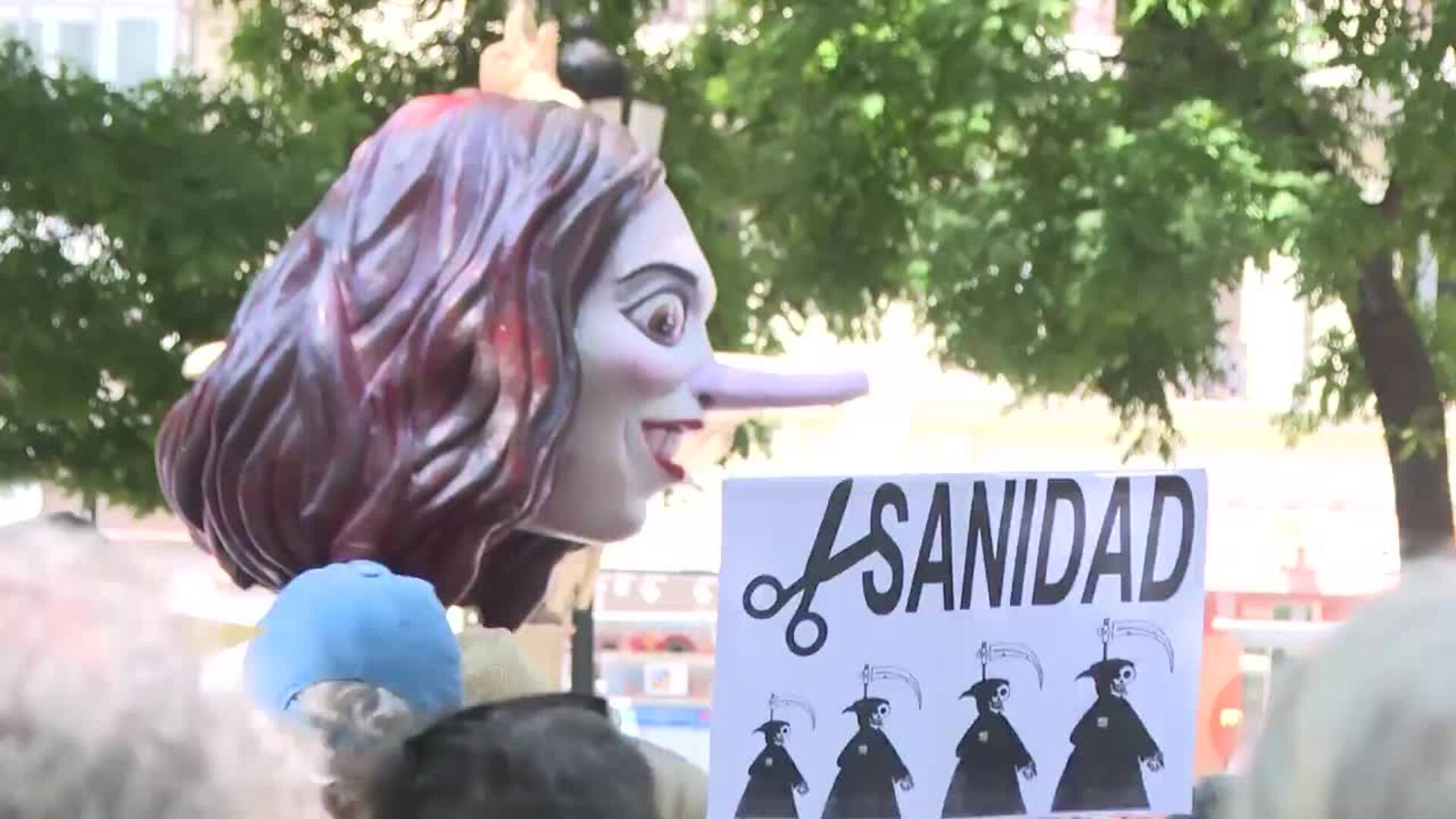 Miles de personas vuelven a recorrer Madrid en defensa de la Sanidad ...