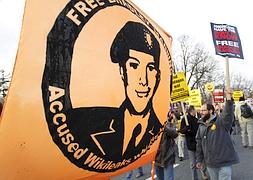 La vista judicial multiplica el apoyo al soldado de Wikileaks | El Correo