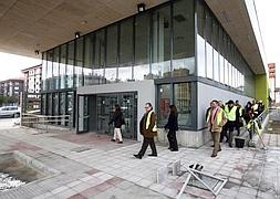 Primera visita a la nueva estación de autobuses de Miranda | El Correo