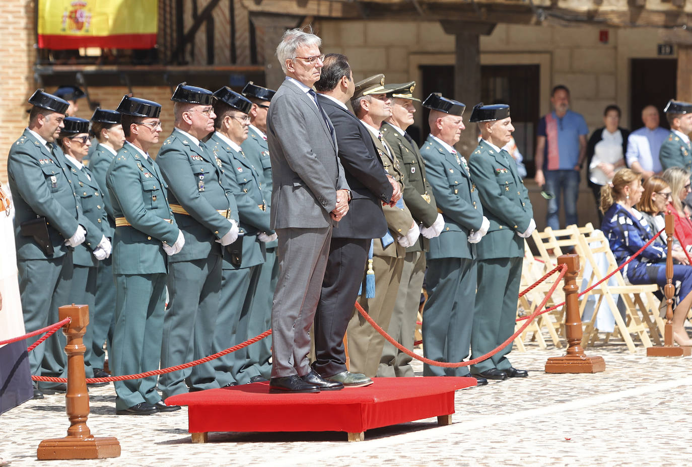 Saldaña se viste de gala en la fiesta de la Guardia Civil | El Norte de Castilla