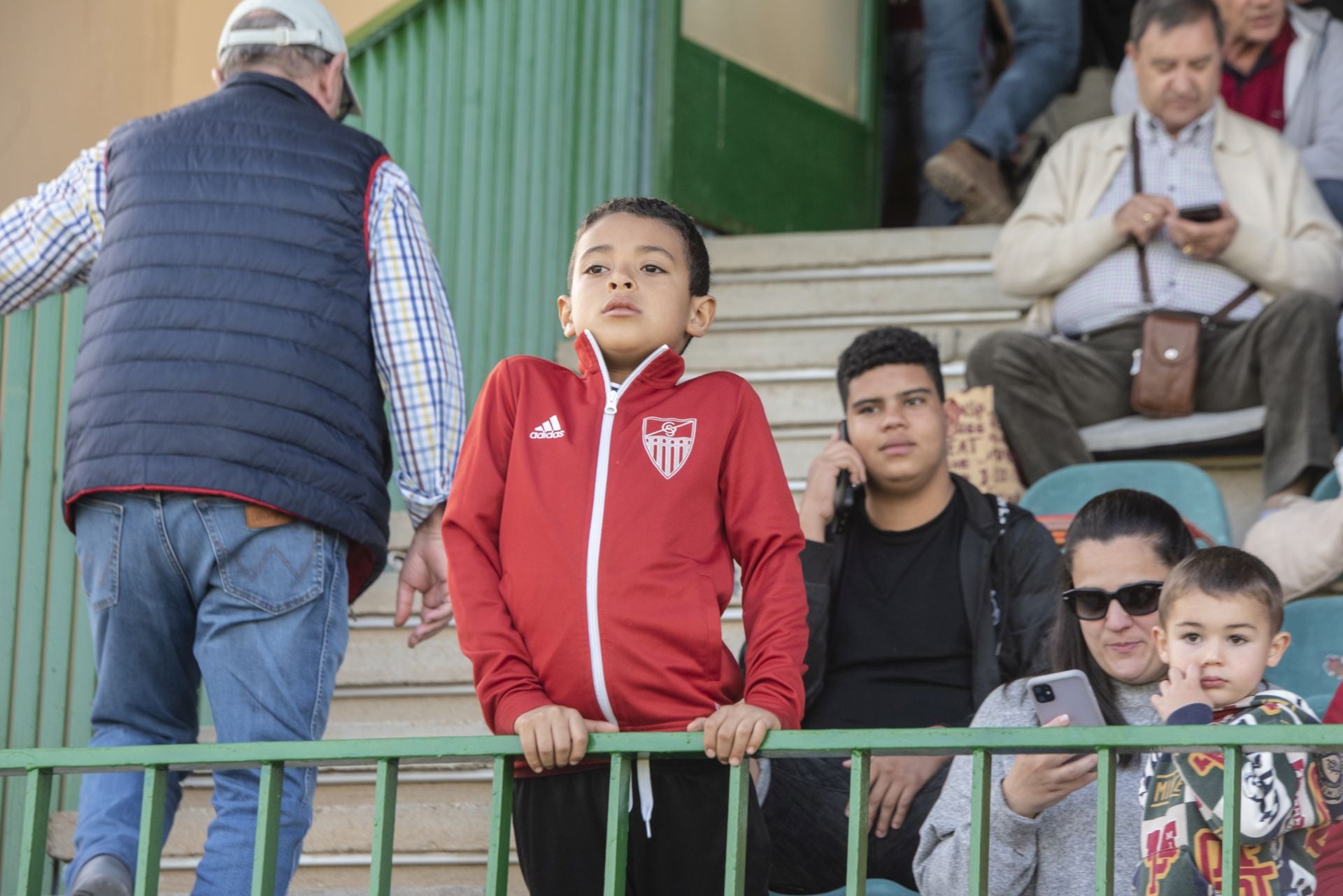 Fotos: búscate en las gradas de La Albuera | El Norte de Castilla
