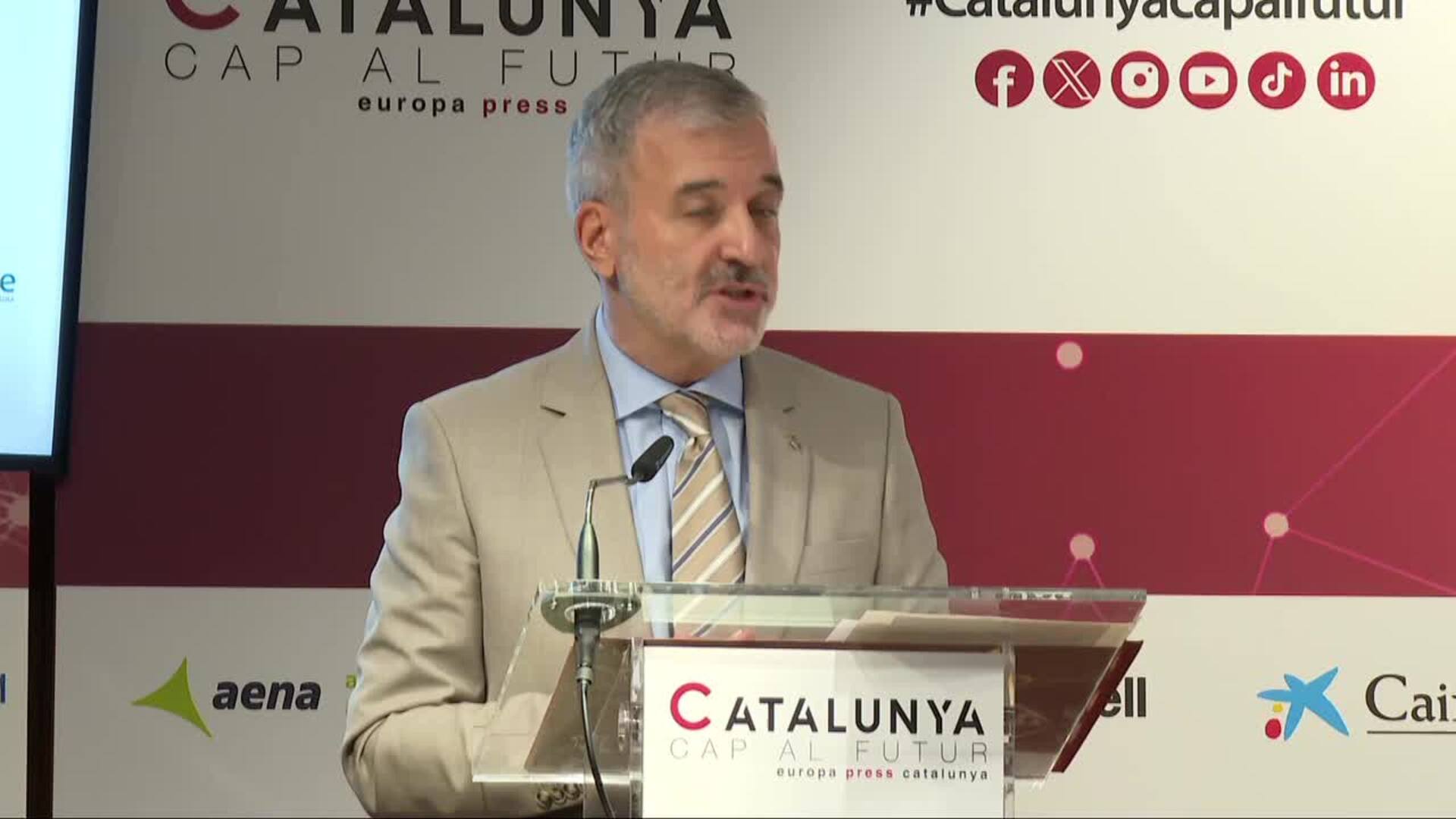 Collboni ve "perfectamente compatible" tener una economía abierta y ...