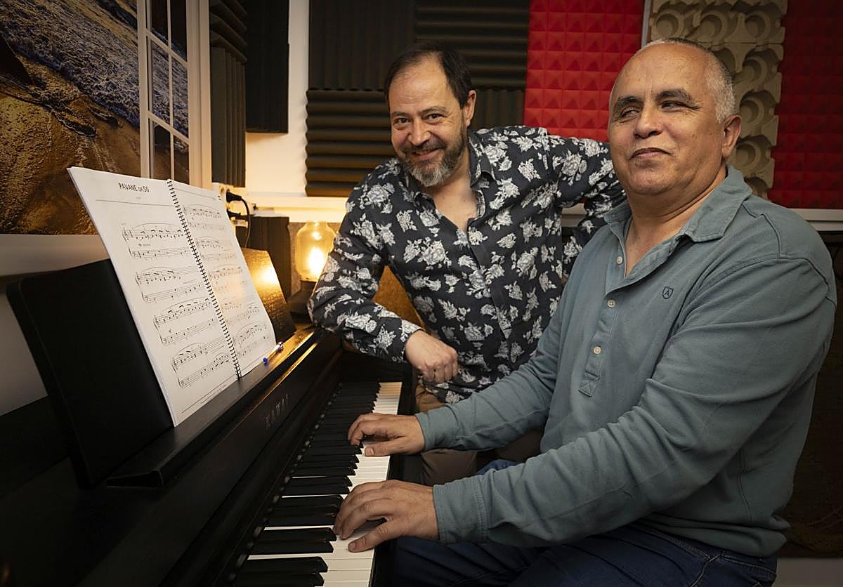 Alberto, el vallisoletano ciego que ha aprendido a tocar el piano con ...