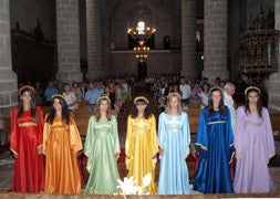 Simancas celebra su patrón con el Requerimiento de las Doncellas | El ...