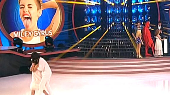 Una concursante de 'Tu cara me suena mini' llama «guarra» a Cyrus y ...