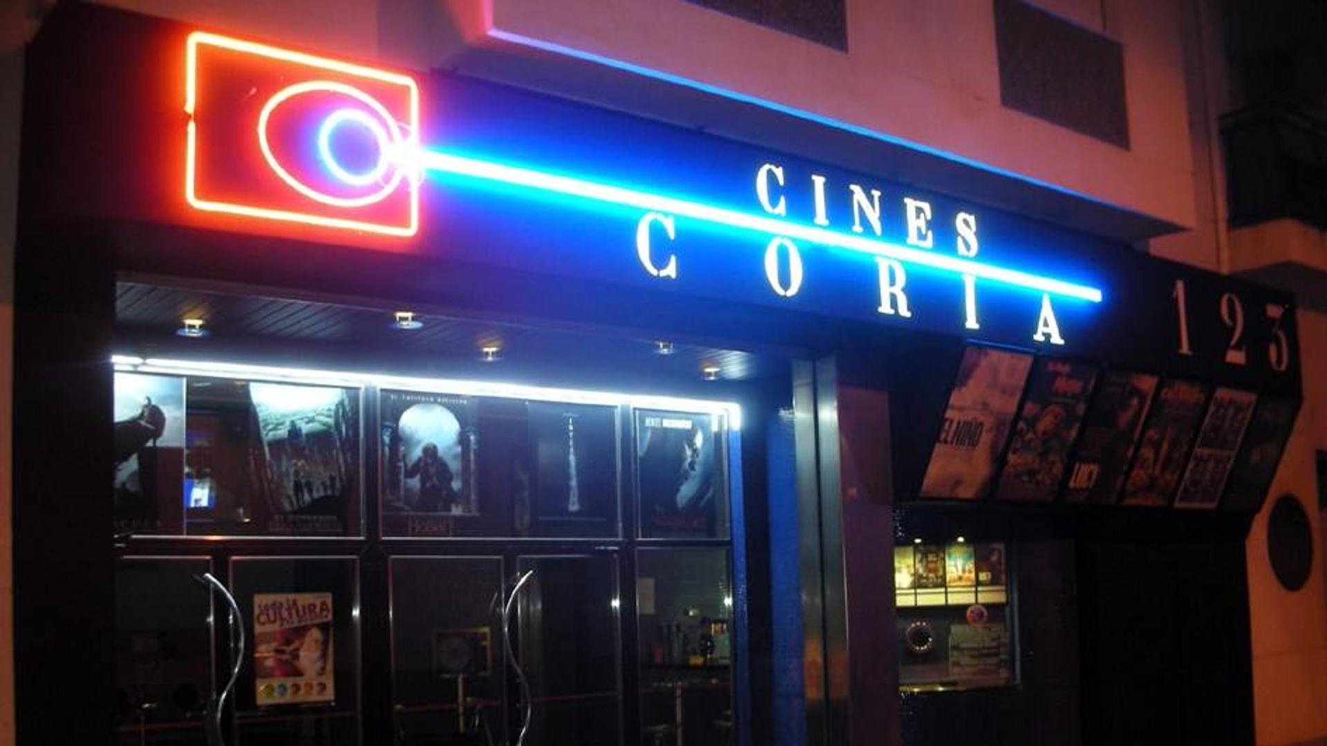 Coria se adhiere al programa para fomentar la vuelta a las salas de los mayores de 65 años | Hoy