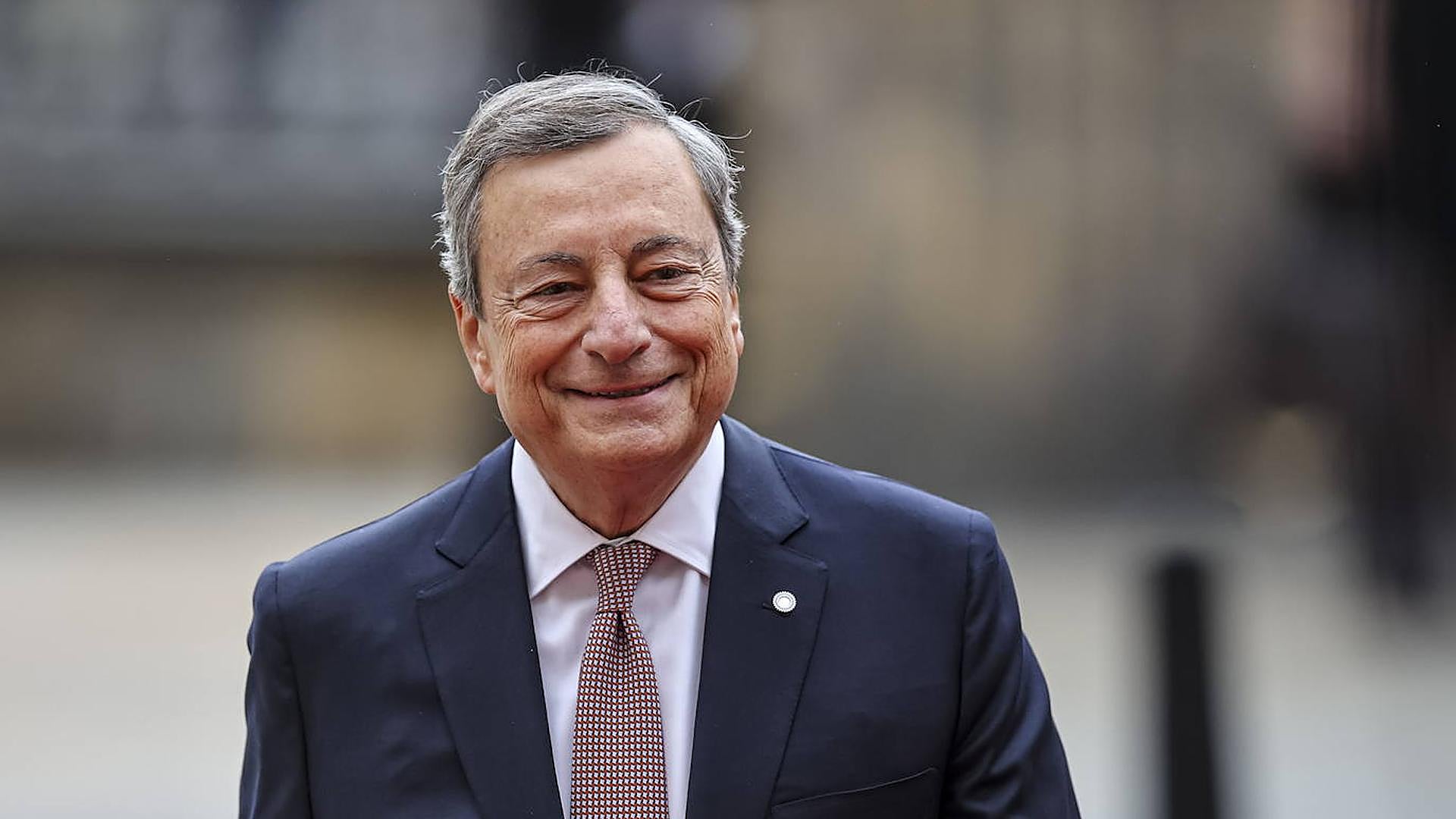 Felipe VI entregará el Premio Carlos V a Mario Draghi el día 14 en el ...