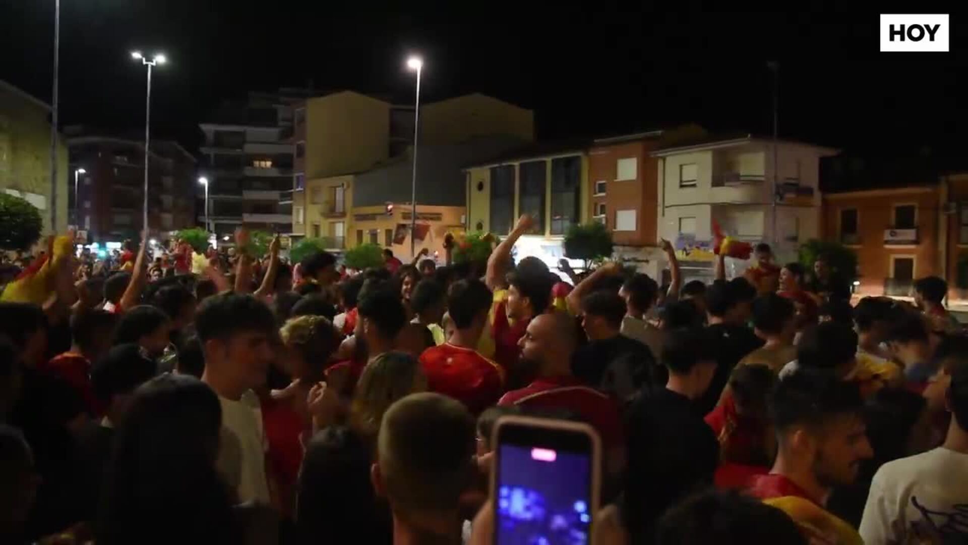 Así se celebró la victoria de España en Plasencia | Hoy