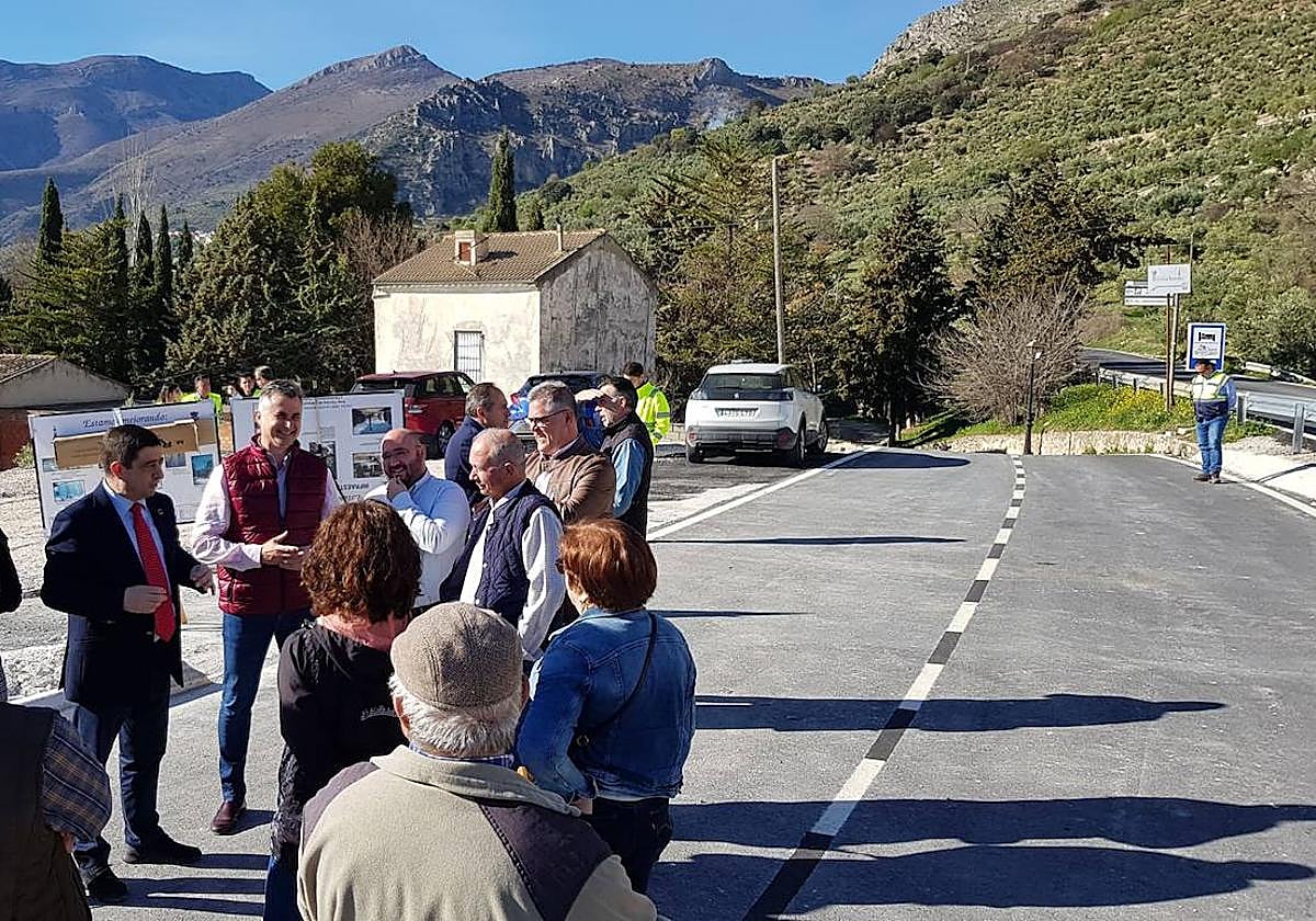 Inaugurada la 'nueva' carretera de acceso a Albanchez de Mágina, que ...